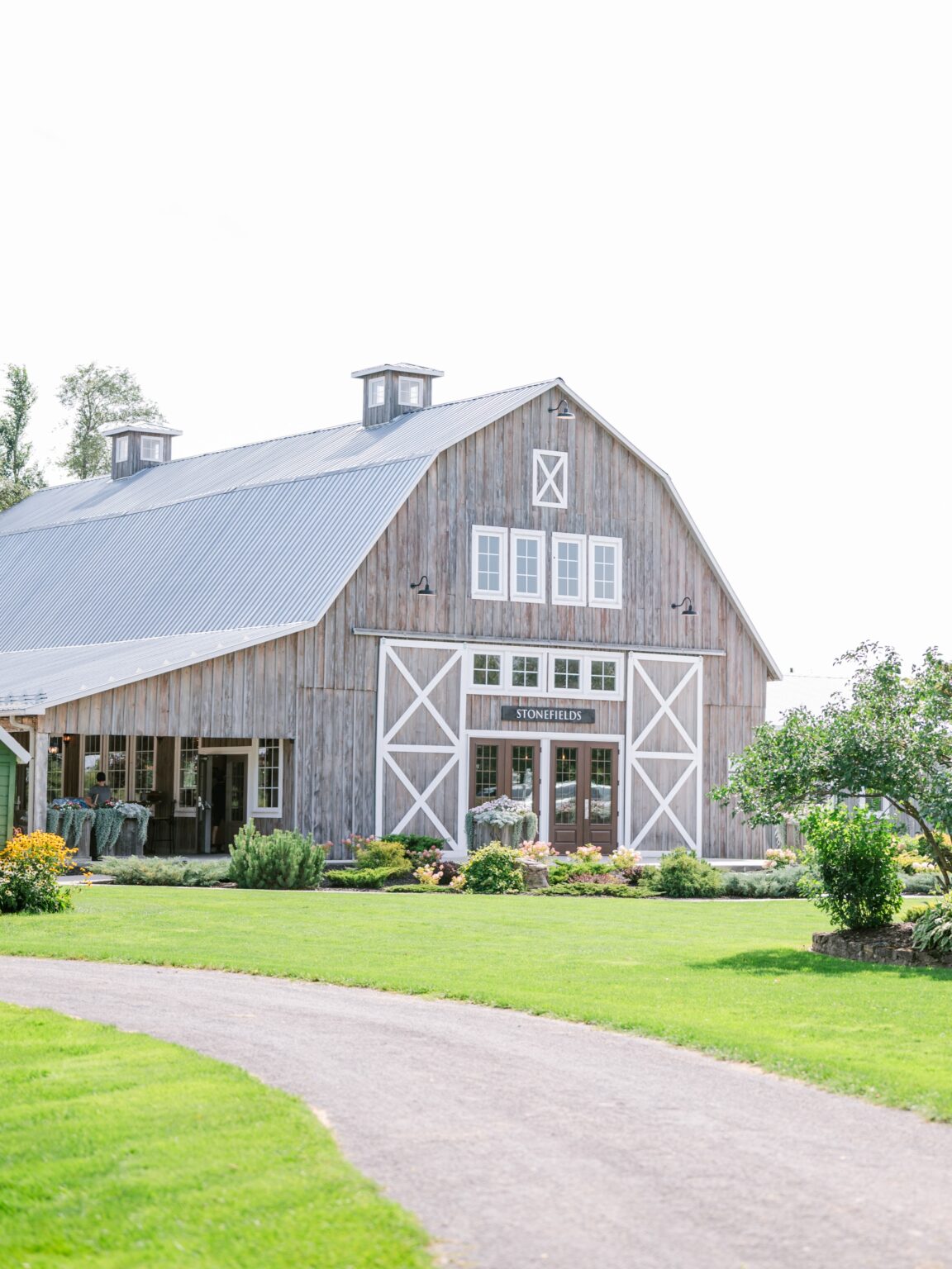 Your Guide to Getting Married at Stonefields Estate in Beckwith, On